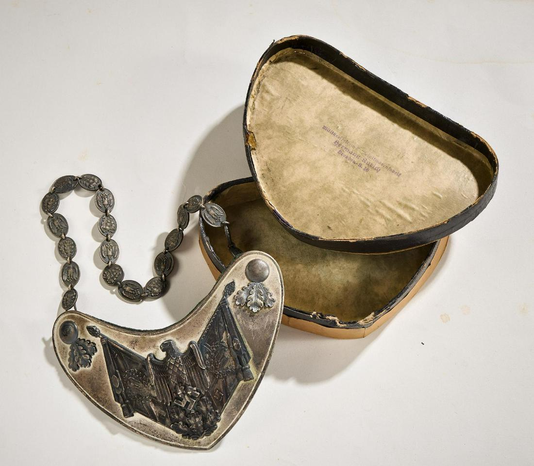 Heer Allgemein : Gorget For Army Standard Bearers. -... Auction