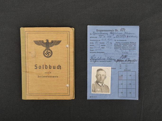 Soldbuch Officier Heer. Solbuch Officer Heer.