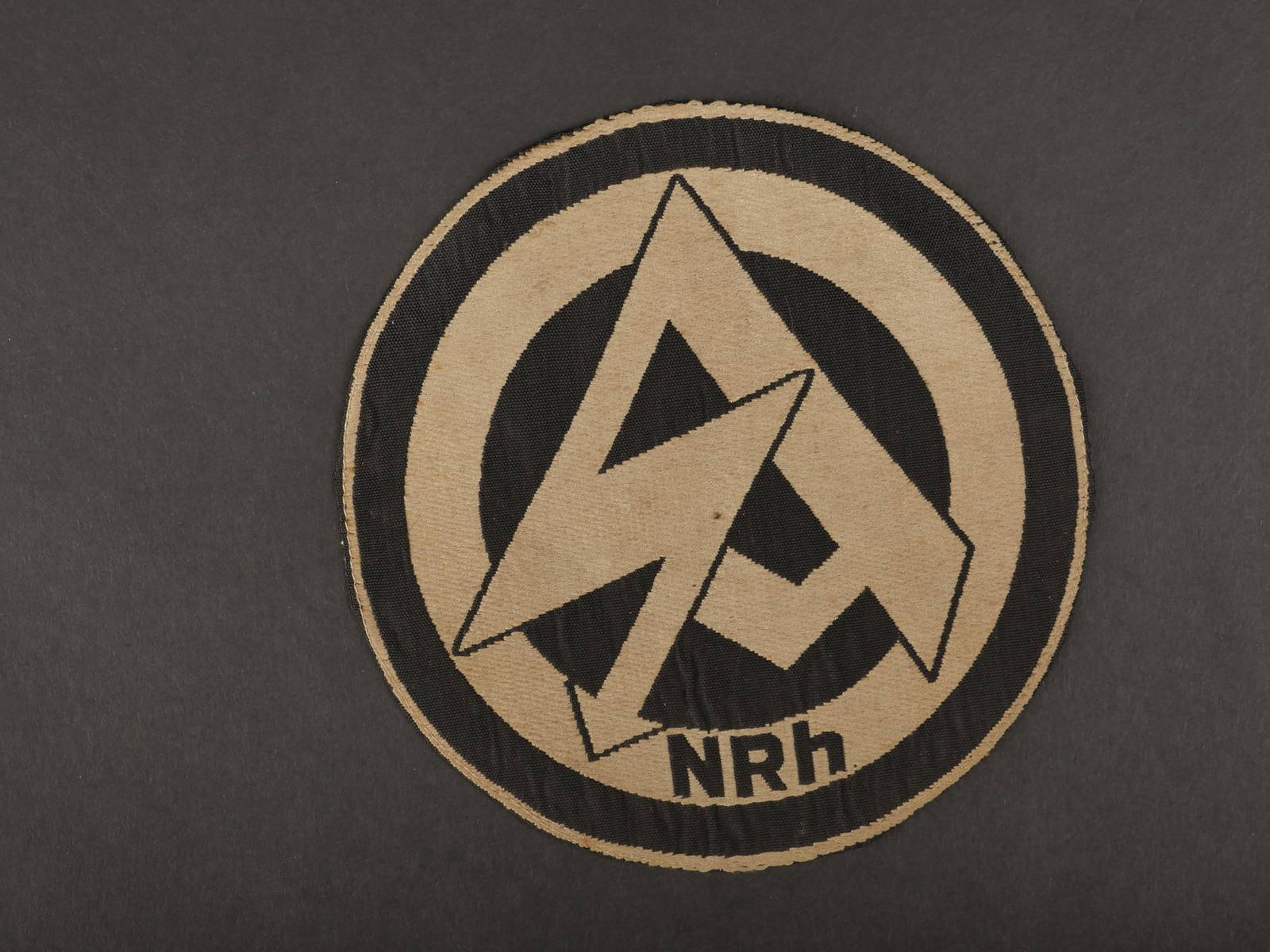 Insigne Sa. Sa Insignia. Auction