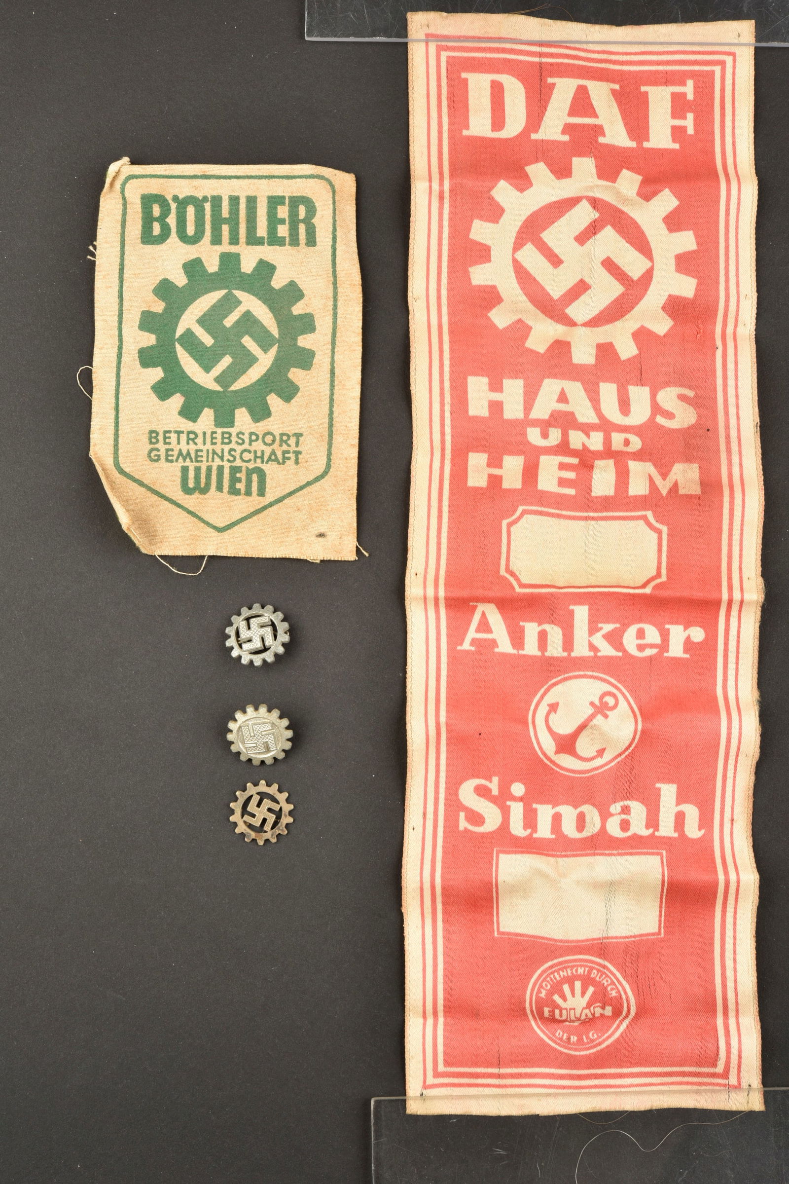 Insignes Du Daf. Daf Insignia. Auction