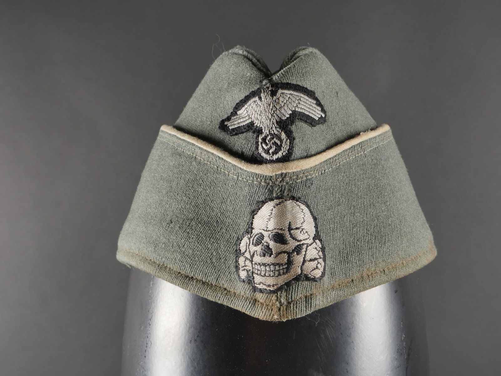 Calot D Officier Ss. German Ss Officer Garrison Cap. Auction