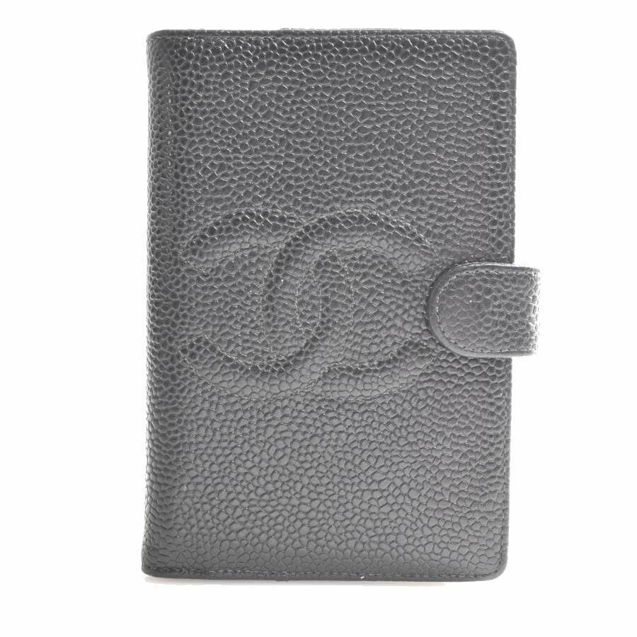 CHANEL Caviar Skin Coco Mark Minia Genda Notebook Cover | Barnebys