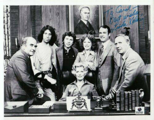 Linda Kelsey Signed Autographed 8X10 Photo Lou Grant Cast (#0192M) on ...