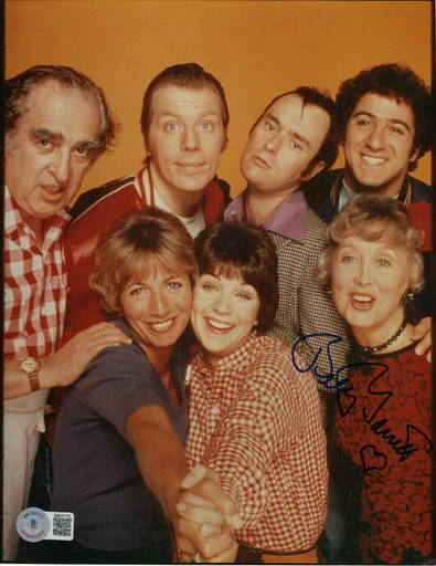 Betty Garrett Signed Autographed 8X10 Photo Laverne & Shirley BAS ...