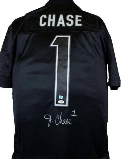 Jamarr Chase Autographed Cincinnati Bengals Nike Black Rflctv Jersey Psa