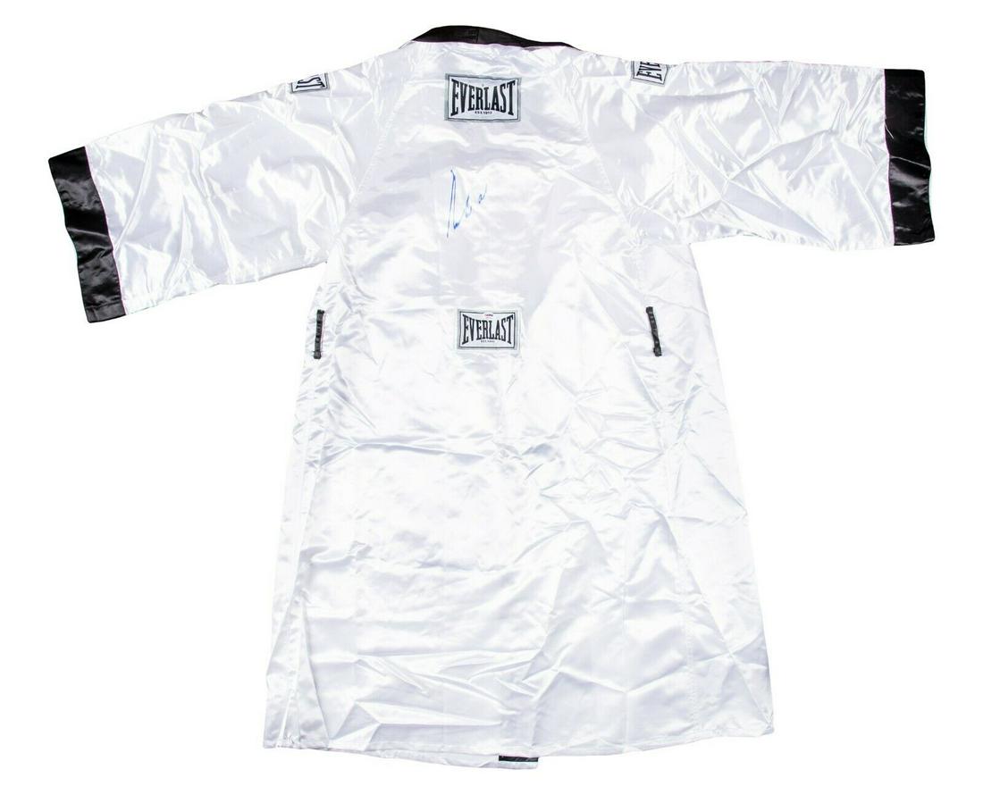 Muhammad Ali Signed Everlast Boxing Robe With Psa Dna Coa Auction