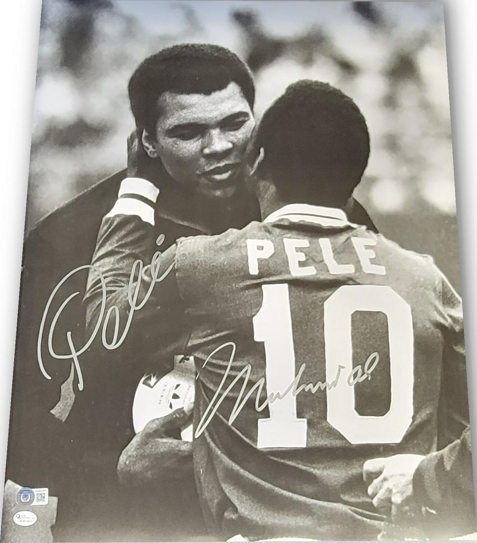 Muhammad Ali Pele Autographed 16x20 Photo Hugging Legends Beckett Bas ...
