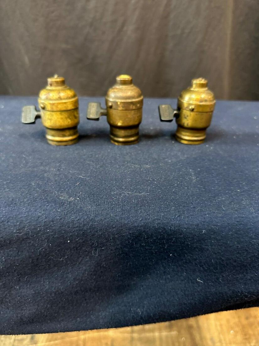 Three Vintage Bryant Sockets Auction