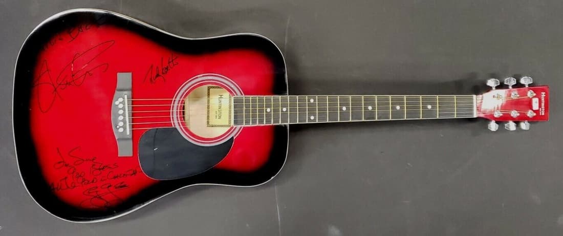The Gatlin Brothers Hand Signed Autographed Guitar Larry Steve Rudy Gv ...