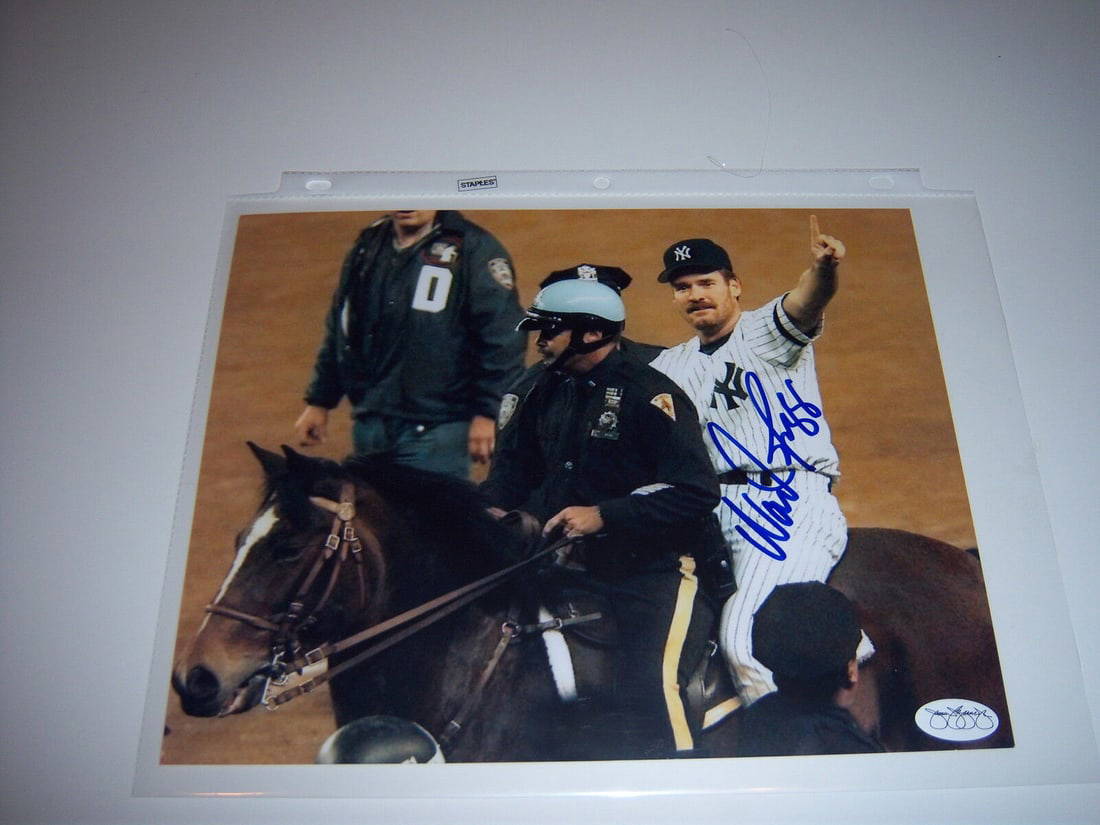 Wade Boggs New York Yankees Hof Redsox Jsa/stamp/coa Signed 8x10 Photo Auction