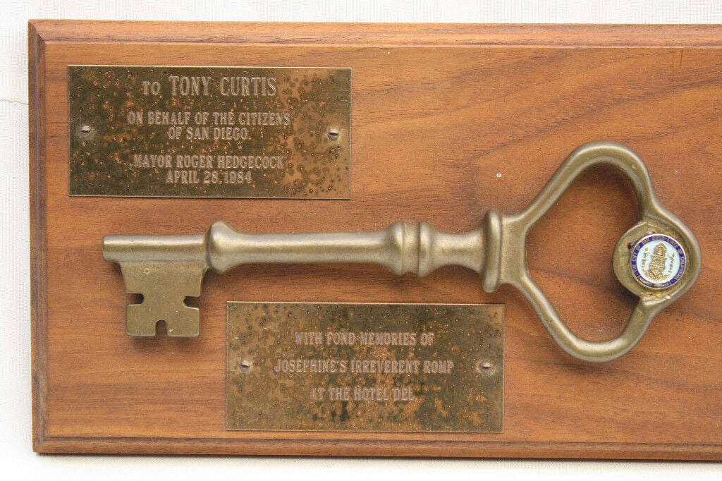 Tony Curtis Key Of City Of San Diego Presented To Him By The Mayer In ...