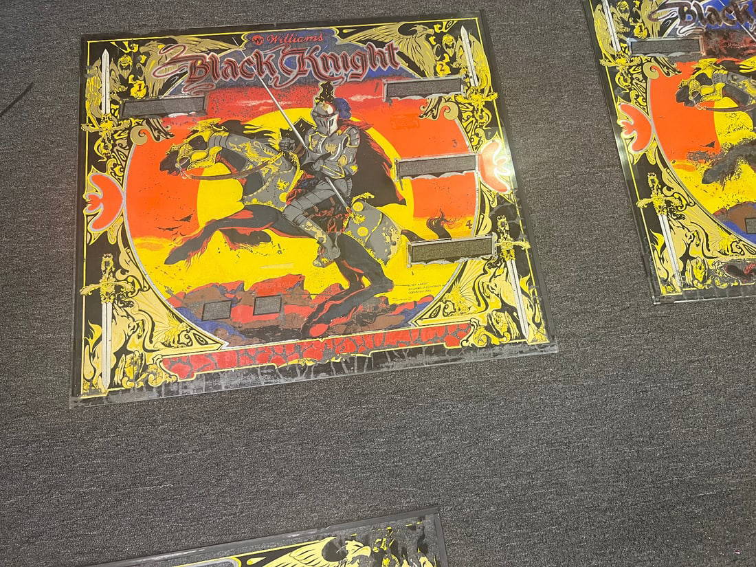 Williams Black Knight 1980 Vintage Pinball Backglass Collectible Auction
