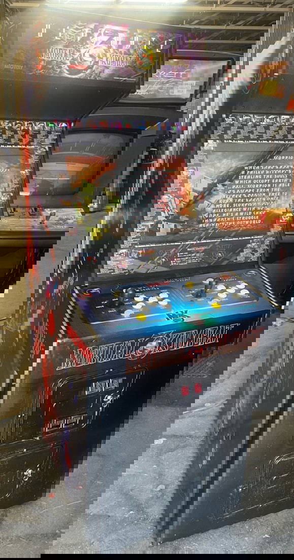 Buy Midway Ultimate Mortal Kombat 3 Arcade Machine 1995 2 Player | Mynt ...