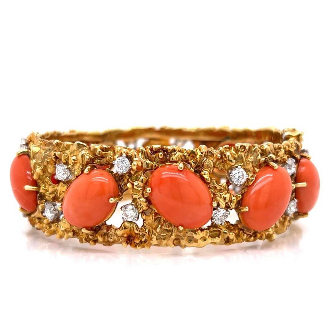 1960s 18k Yellow Gold Coral Diamond Bangle Bracelet 22 Stones Auction