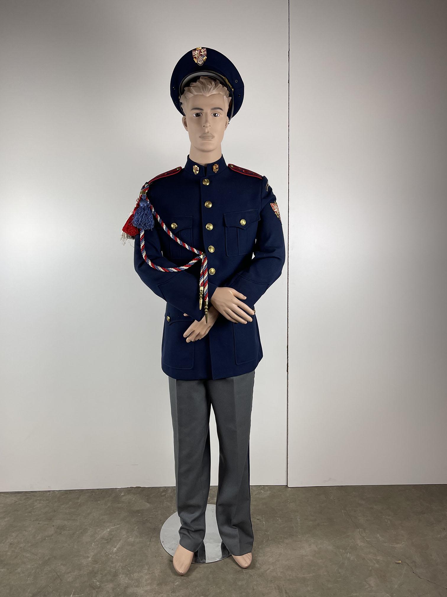 Czezh Presidential Palace Guard of Honor Uniform with Mannequin - Mar ...