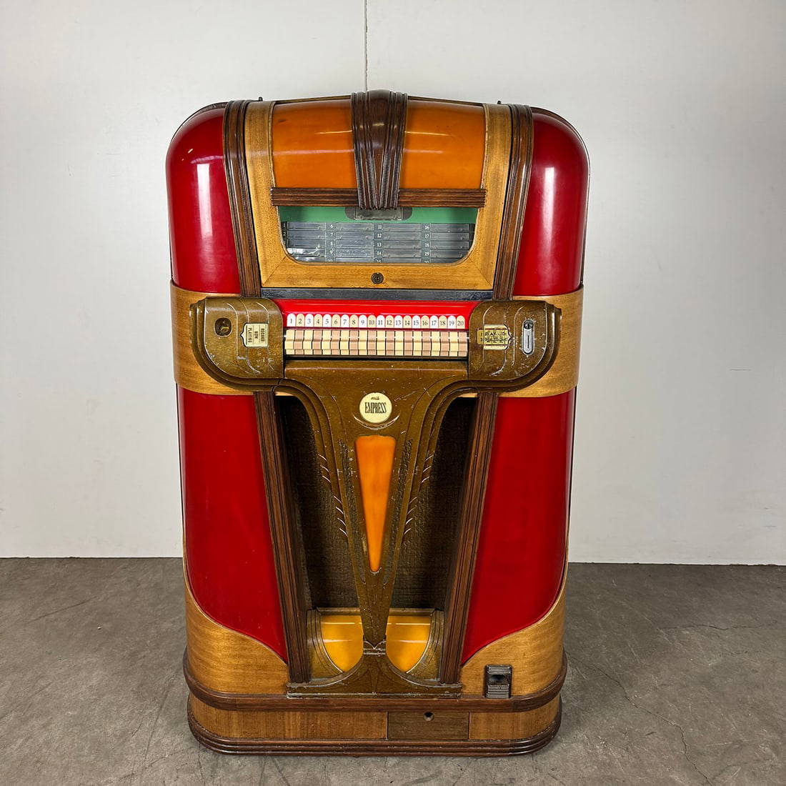 Mills Empress Jukebox 1940-1941 - Mar 22, 2025 | Dutch Auction Company ...