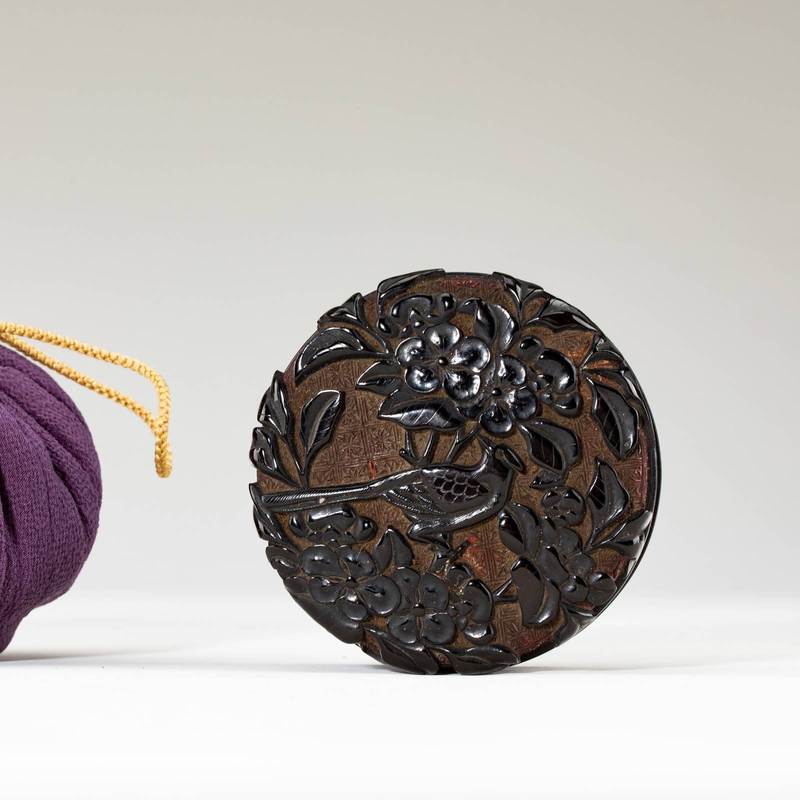 Ming Dui Hei Dui Zhu Xi Shang Mei Mei Double-sided Incense Box Auction