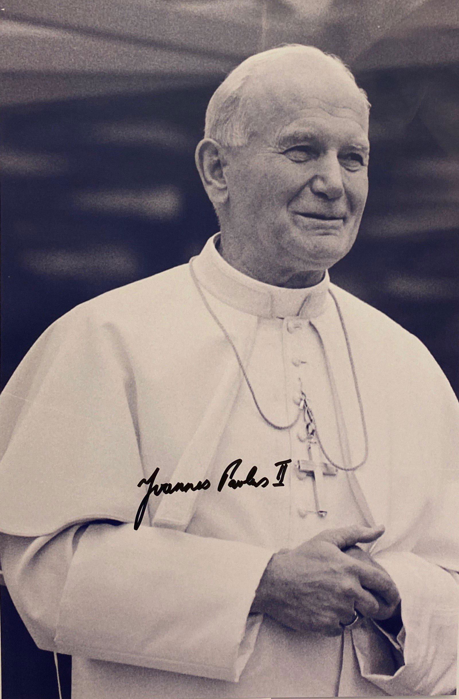 Autograph Signed Pope John Paul II Photo (#13316) on Jul 04, 2021 ...