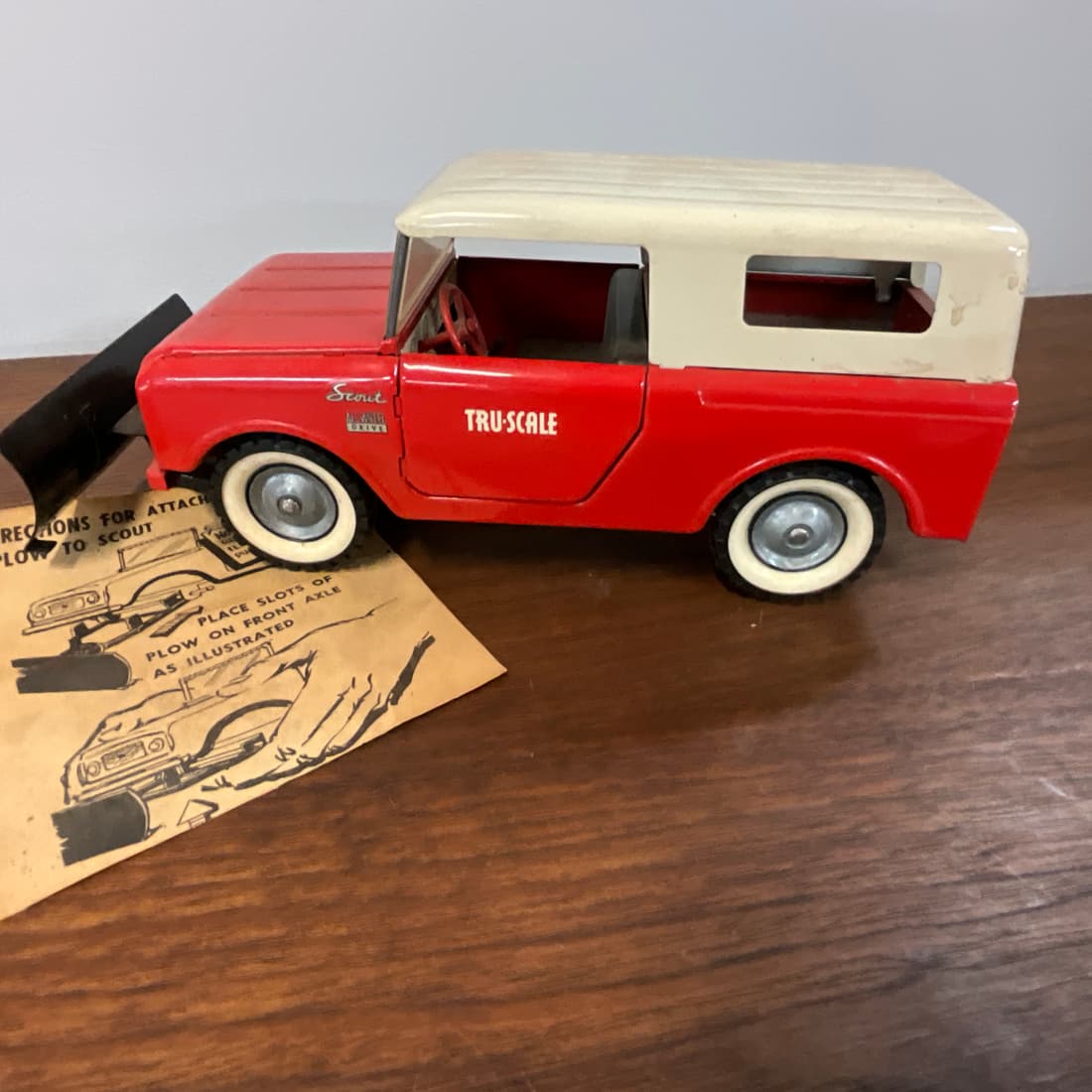 Tru-scale International Scout Toy Truck Auction