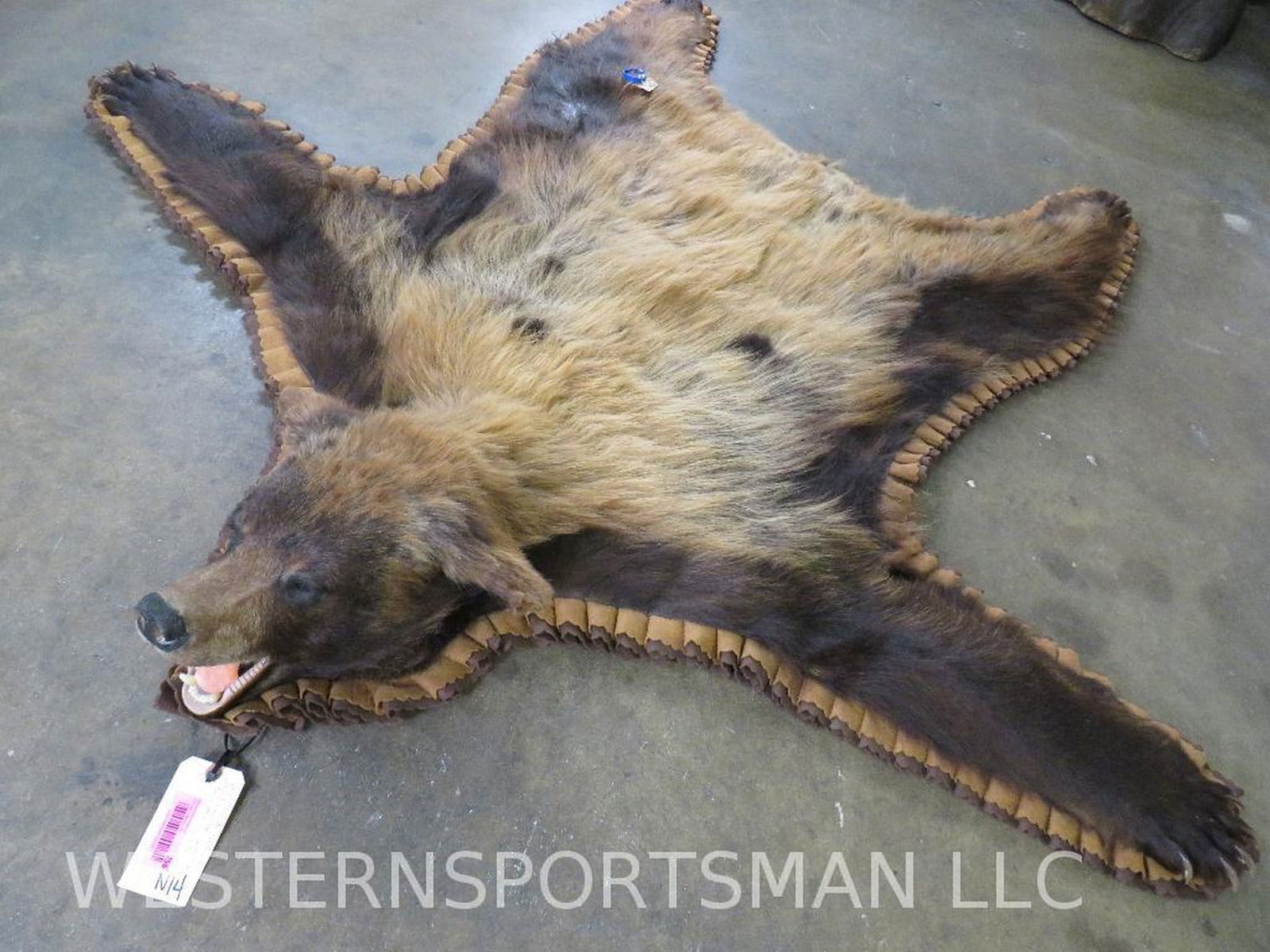 Very Nicely Made Felted Bear Rug W/mounted Head, All Claws & Hanging ...