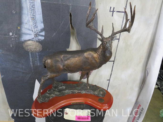Breen Buck Whitetail By Dick Idol Cast Resin (bronze Look)