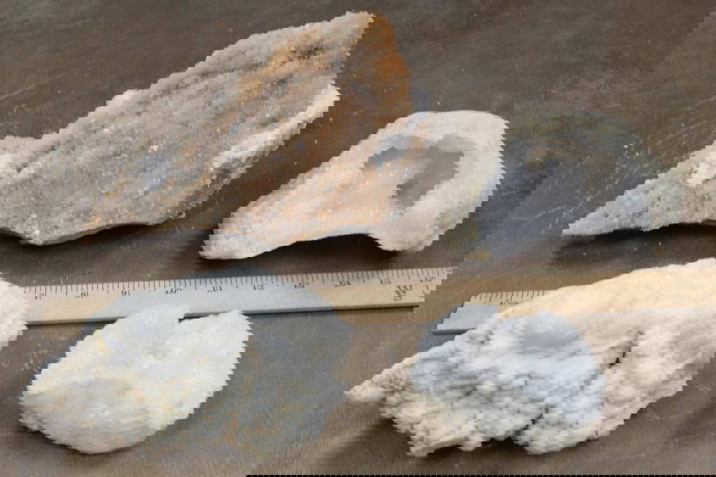 3lbs 10oz Druzy Albite, 3lb 4oz Quartz Geode (2 Pcs.), And 3lbs 13oz ...