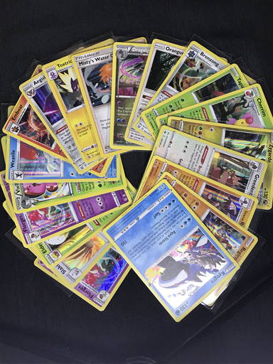 Lot of 20 holo Pokemon cards (#0363) on Dec 31, 2022 | Crown ...