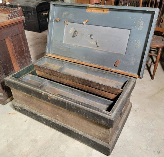 Antique Carpenters Check / Tool Box