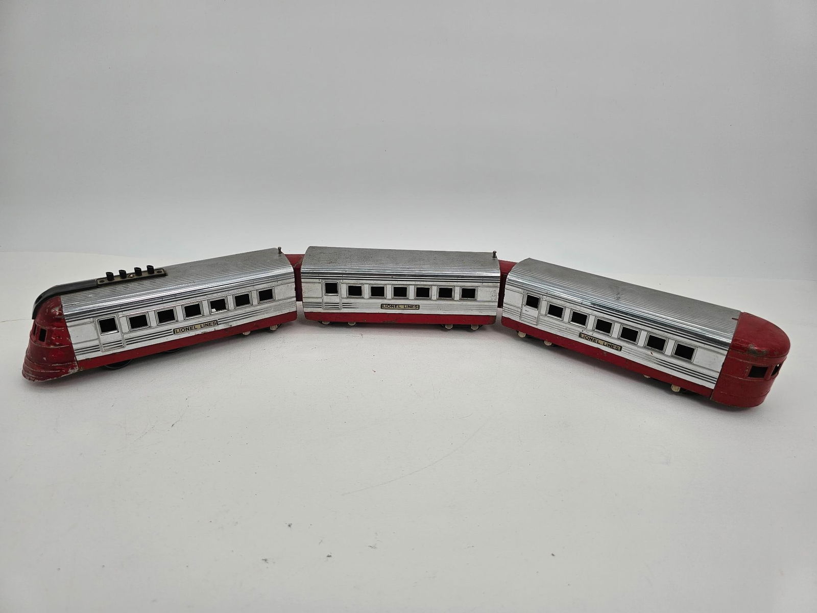 Pre-war Lionel Jr. 3pc Streamliner "o" Gauge Train Auction