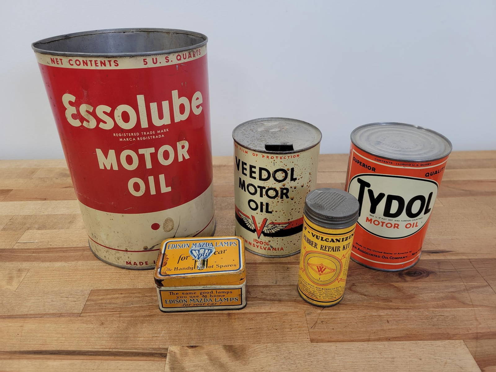 Lot Of Antique Motor Oil Cans Auction