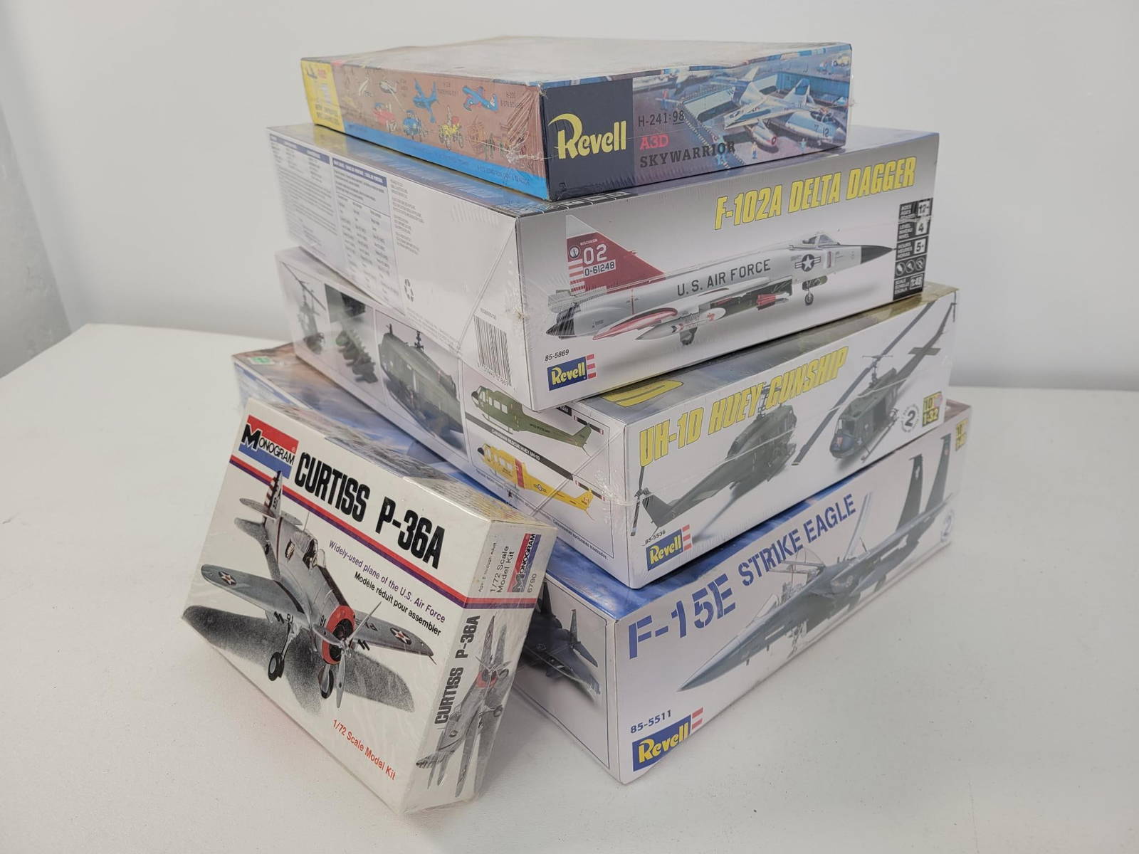 Lot #7 - Vintage Model Kits - Sealed & Unopened Auction