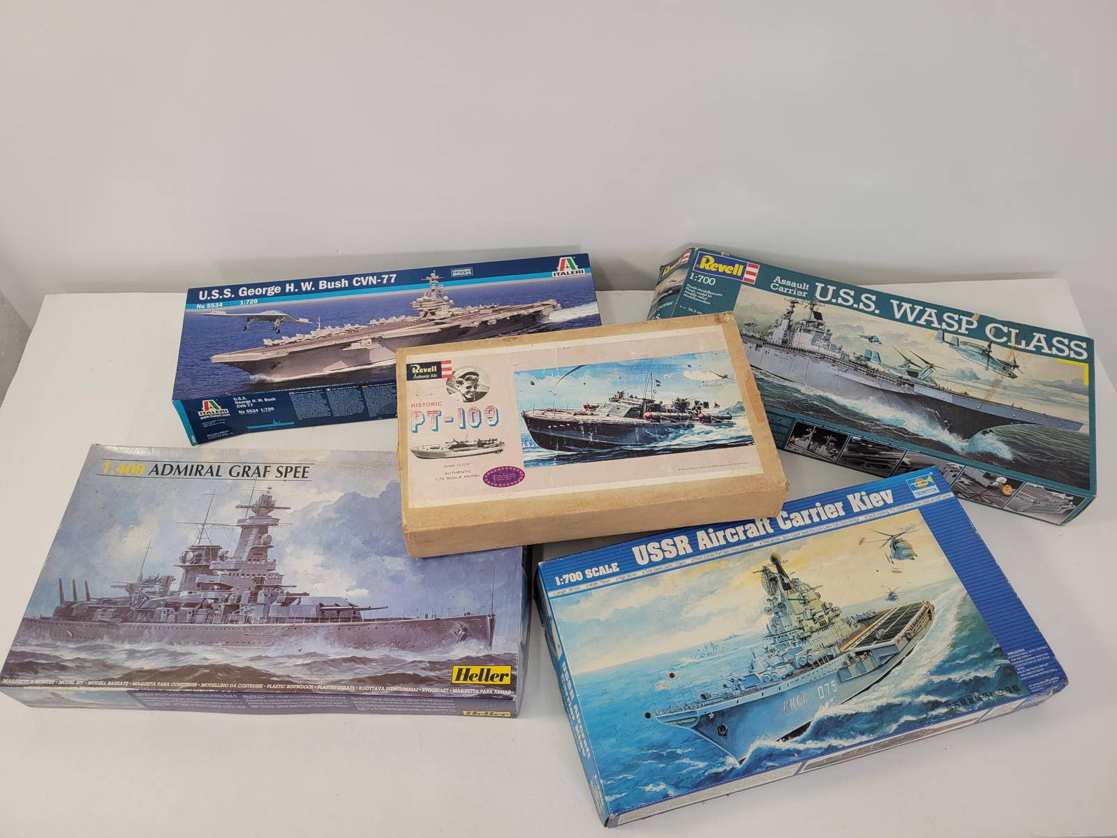 Lot #26 - Vintage Model Kits - Opened Box Auction