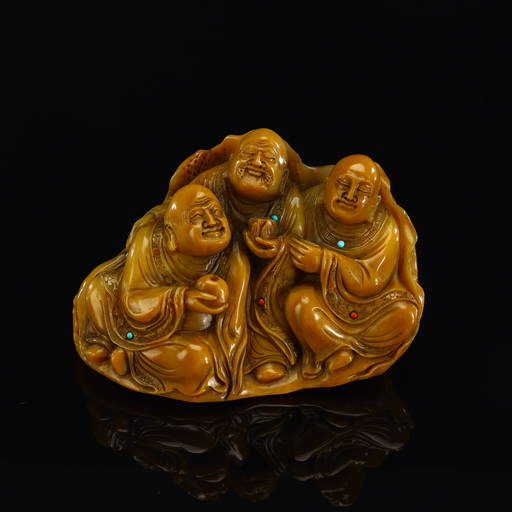 Yang Yuxuan Carved Figures Inlaid With Gems Ornaments