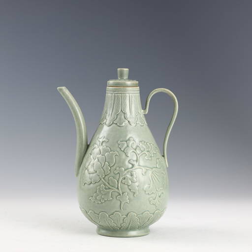 Ancient Yue kiln celadon-glazed pot with carved flowers - Mar 16, 2022 ...