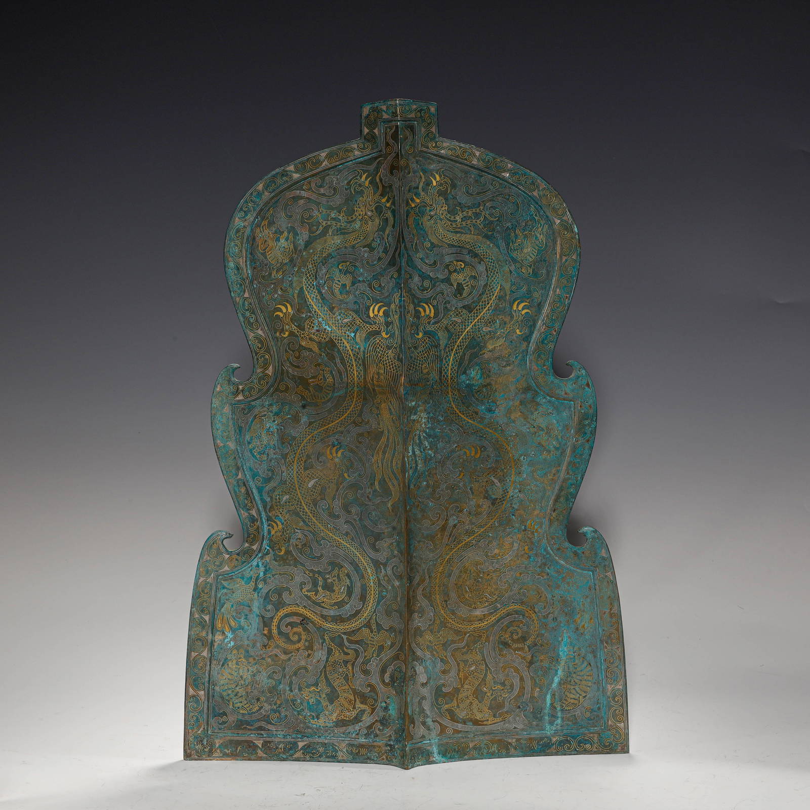 Ancient Period Bronze Shield With Inlaid Gold Dragon Pattern - Feb 14 ...