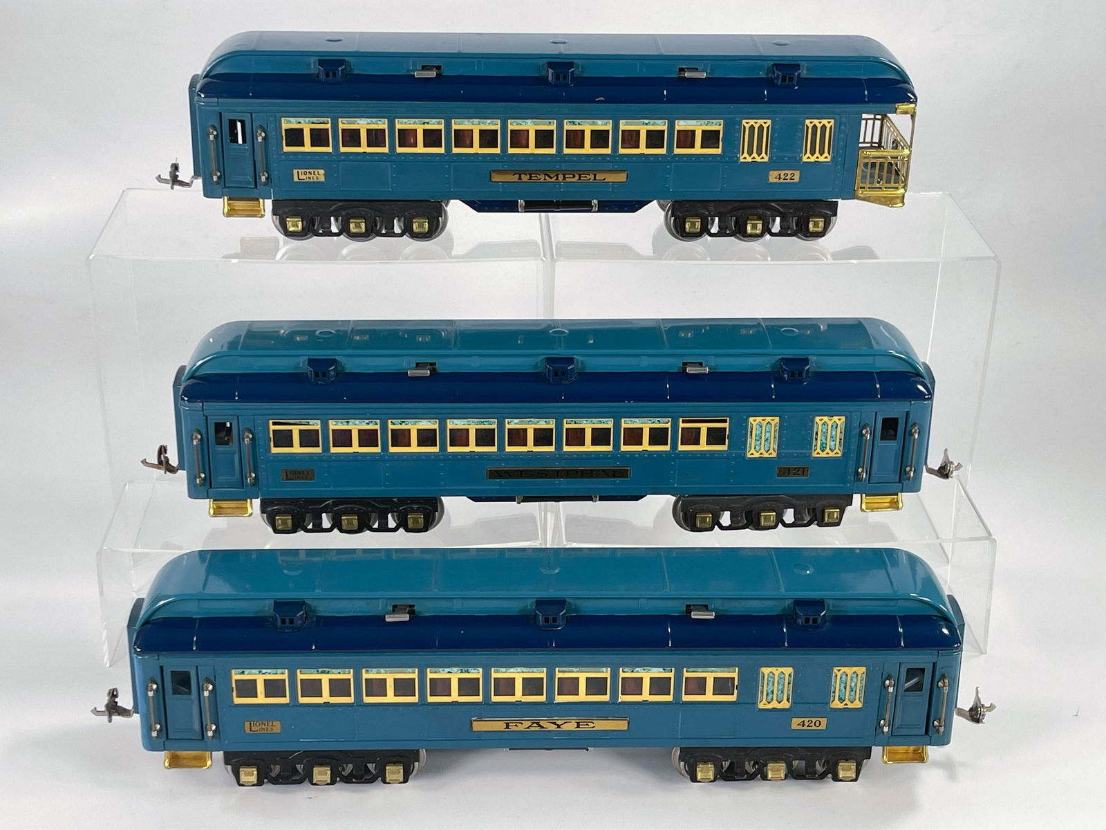 Lionel Prewar Blue Comet Cars #420, #421 And #422
