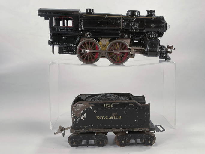 Ives Prewar #1132 Cast Iron Black Locomotive And A #40