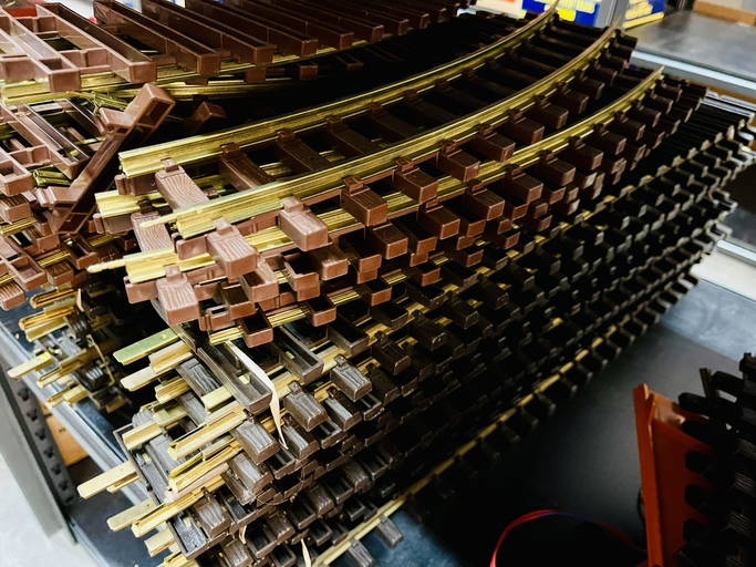 Postwar LGB and Lionel G Scale Track - Apr 30, 2022 | Harris Toy Train ...