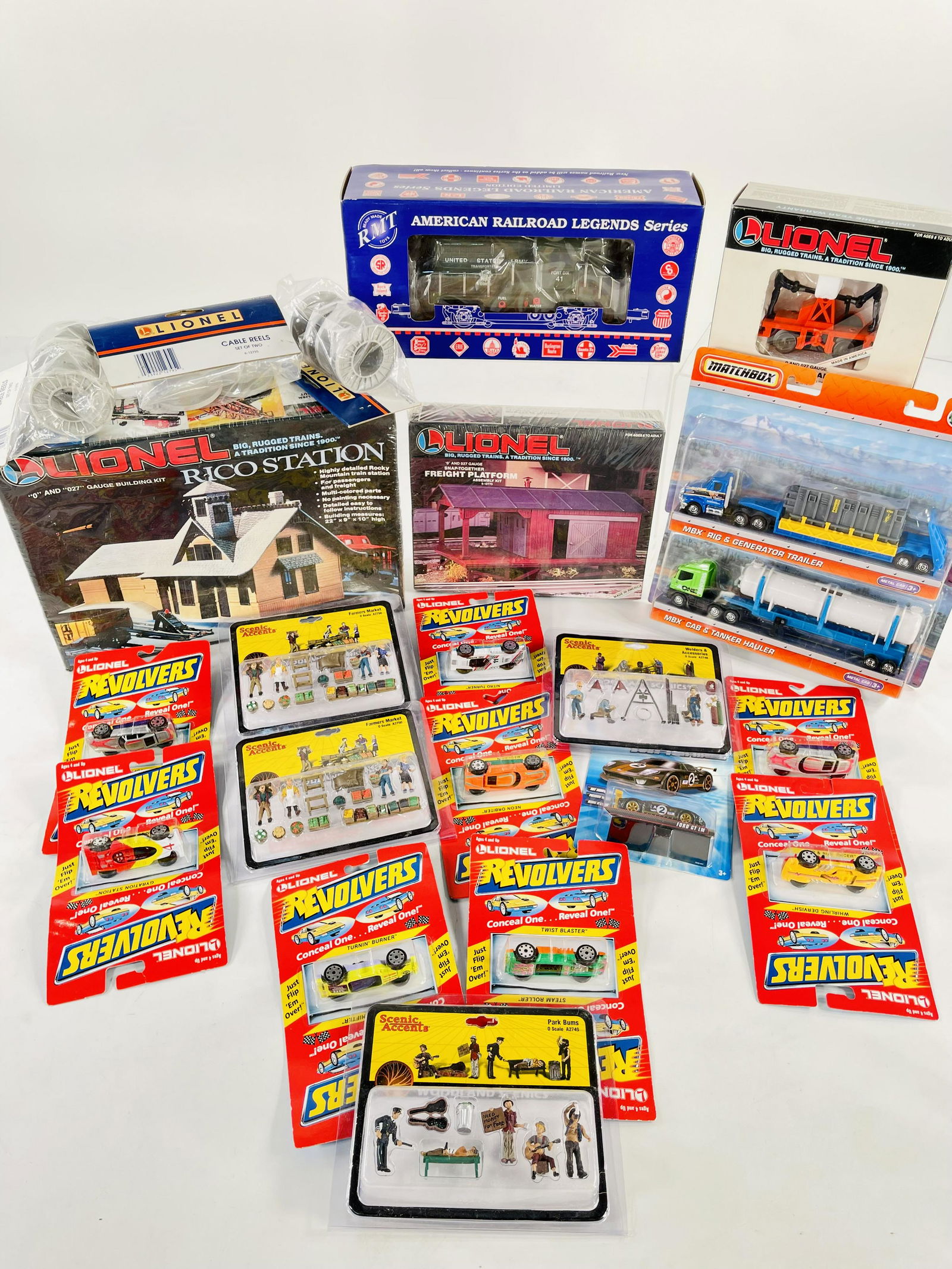 Mpc Lionel O Gauge Rico Station, Freight Platform, Operating Handcar ...