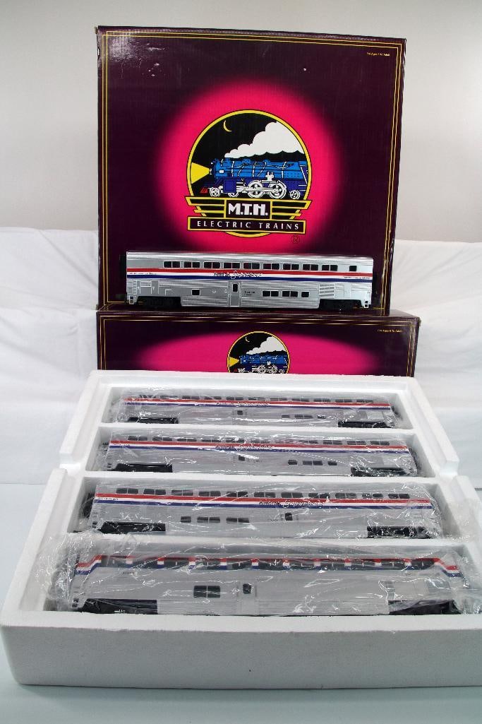 Mth O Gauge Amtrak 4 - Car Scale Superliner Set 3 Stripe And Amtrak 3 Stripe 70 Foot Abs ...