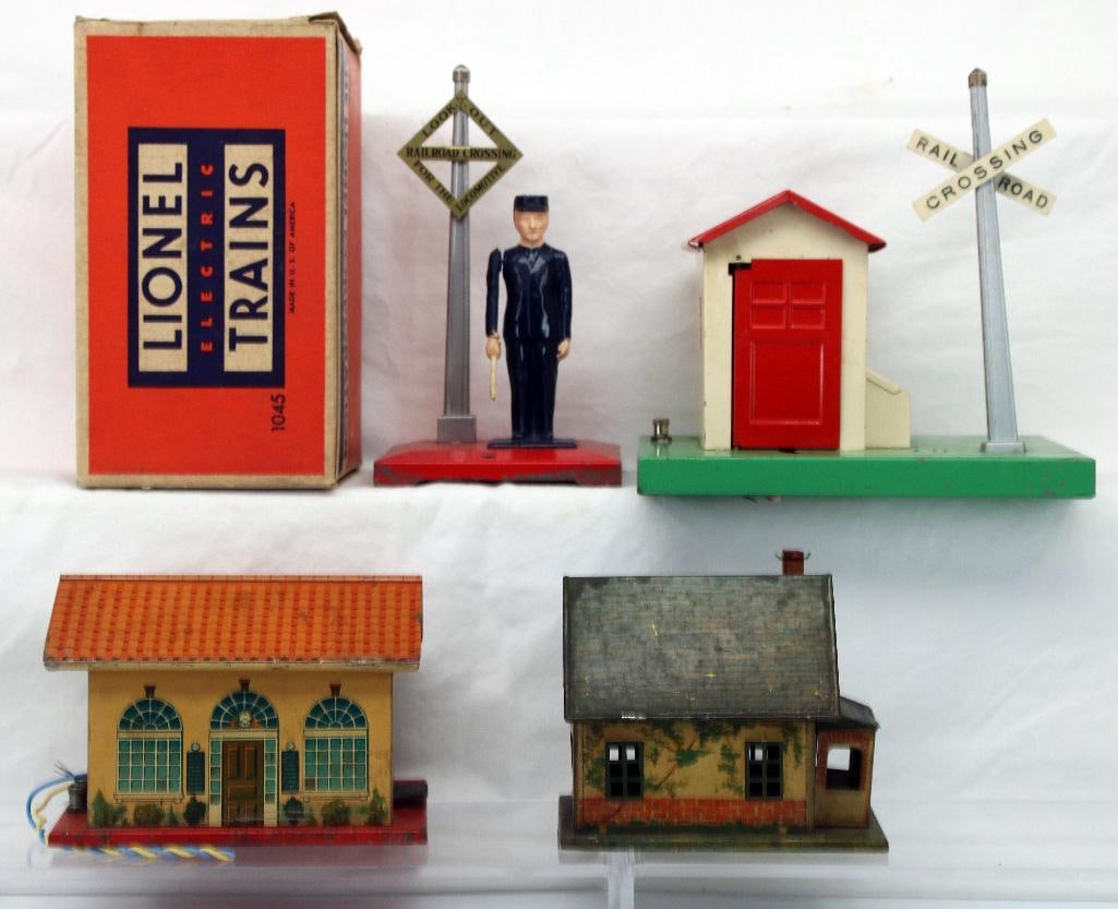 Lionel Prewar 1045 Operating Watchmen - 45n Automatic Gatemen - 48w ...