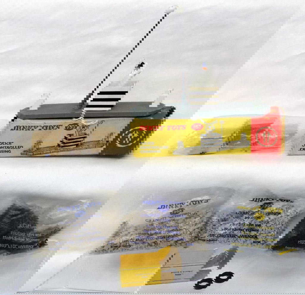 Dinky Toys 753 Police Controlled Crossing/792 Packing Cases/7067 One ...