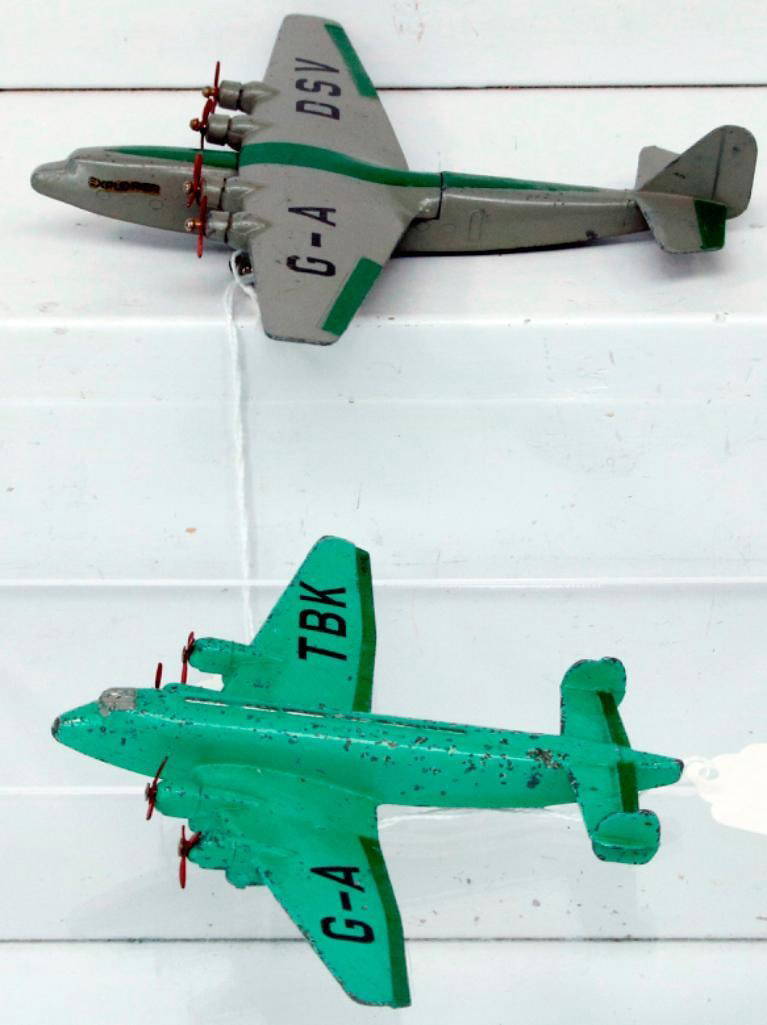 Dinky Toys 62p Four Engine Explorer Airliner And 62y Green Four Engine Airliner Auction