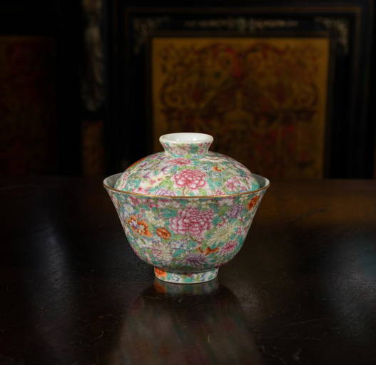 Qing Dynasty Pink Colored Baihua Gaiwan Tea