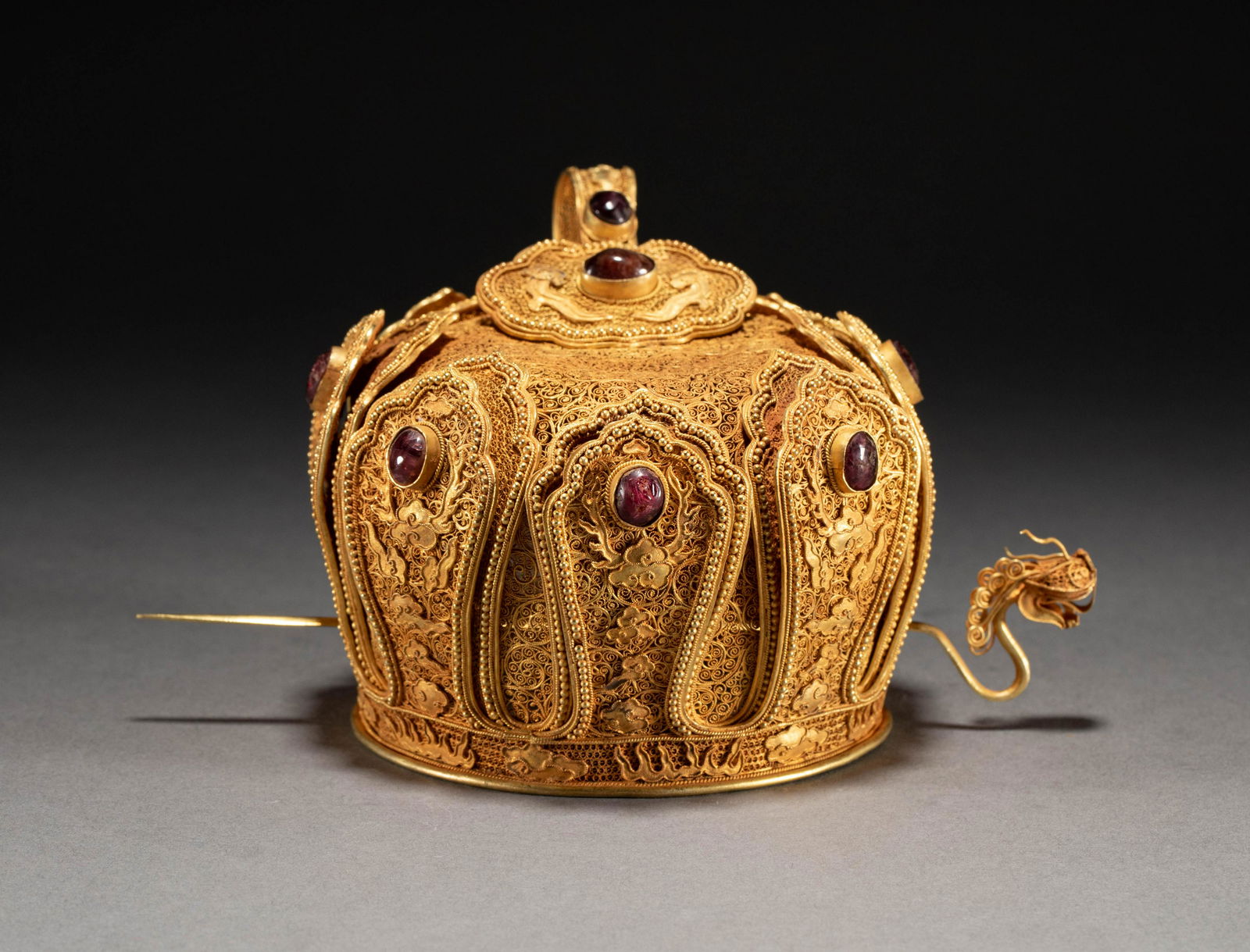 Chinese Tang Dynasty pure gold crown - Sep 17, 2021 ...