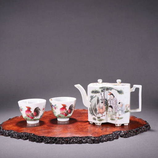 A Set Of Famille Rose Tea Set