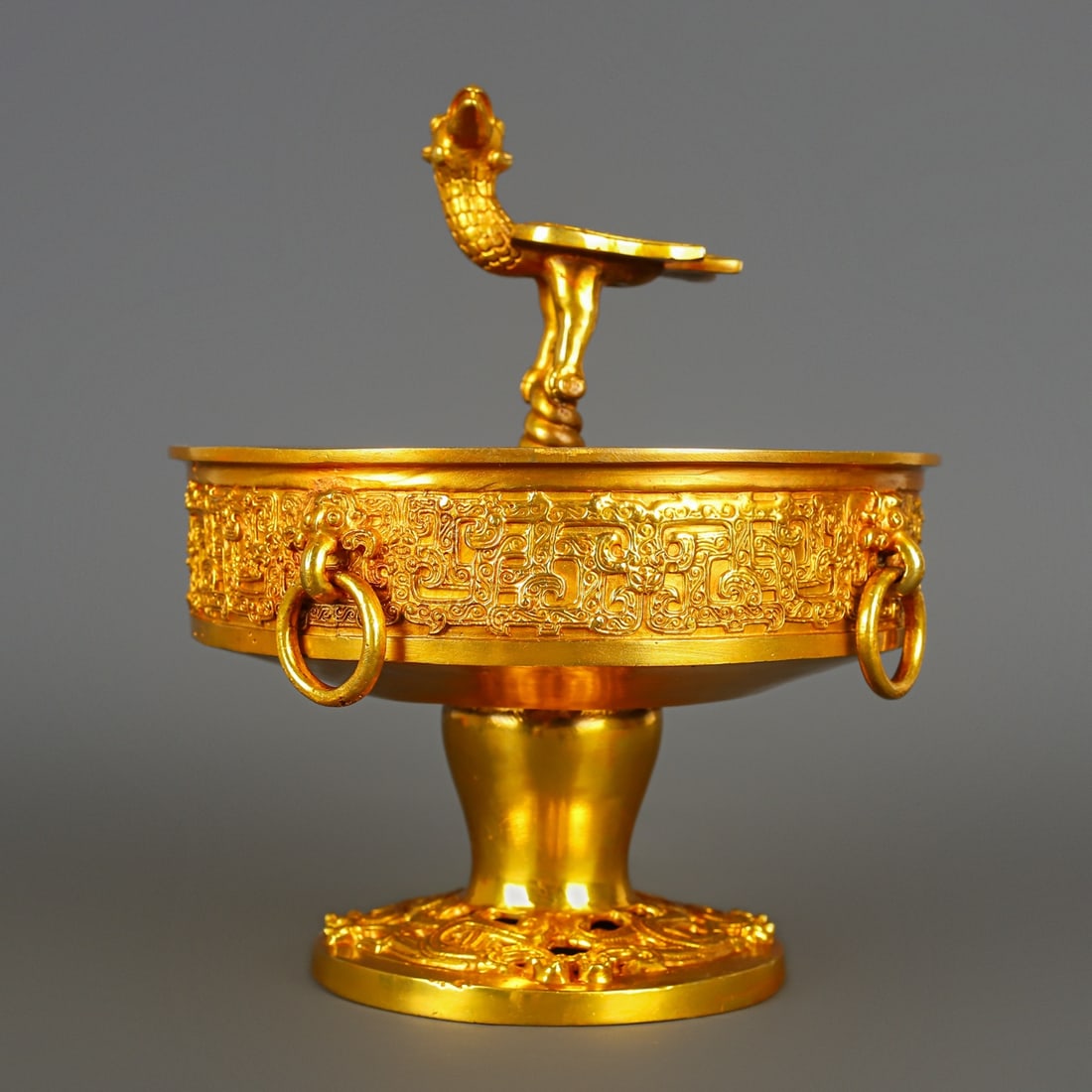 A Bronze Gilt Golden Bird Plate From The Han Dynasty - Jul 19, 2025 ...