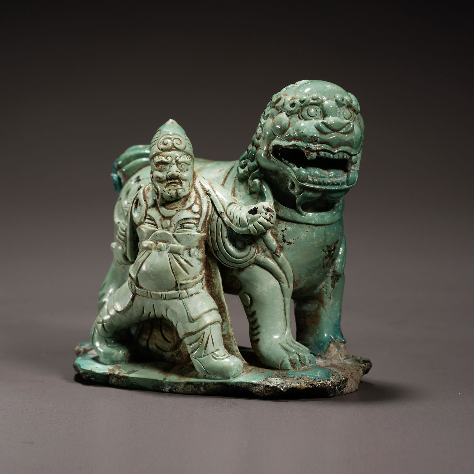 Songshi Barbarian Lion Taming Ornament Before Ming Dynasty