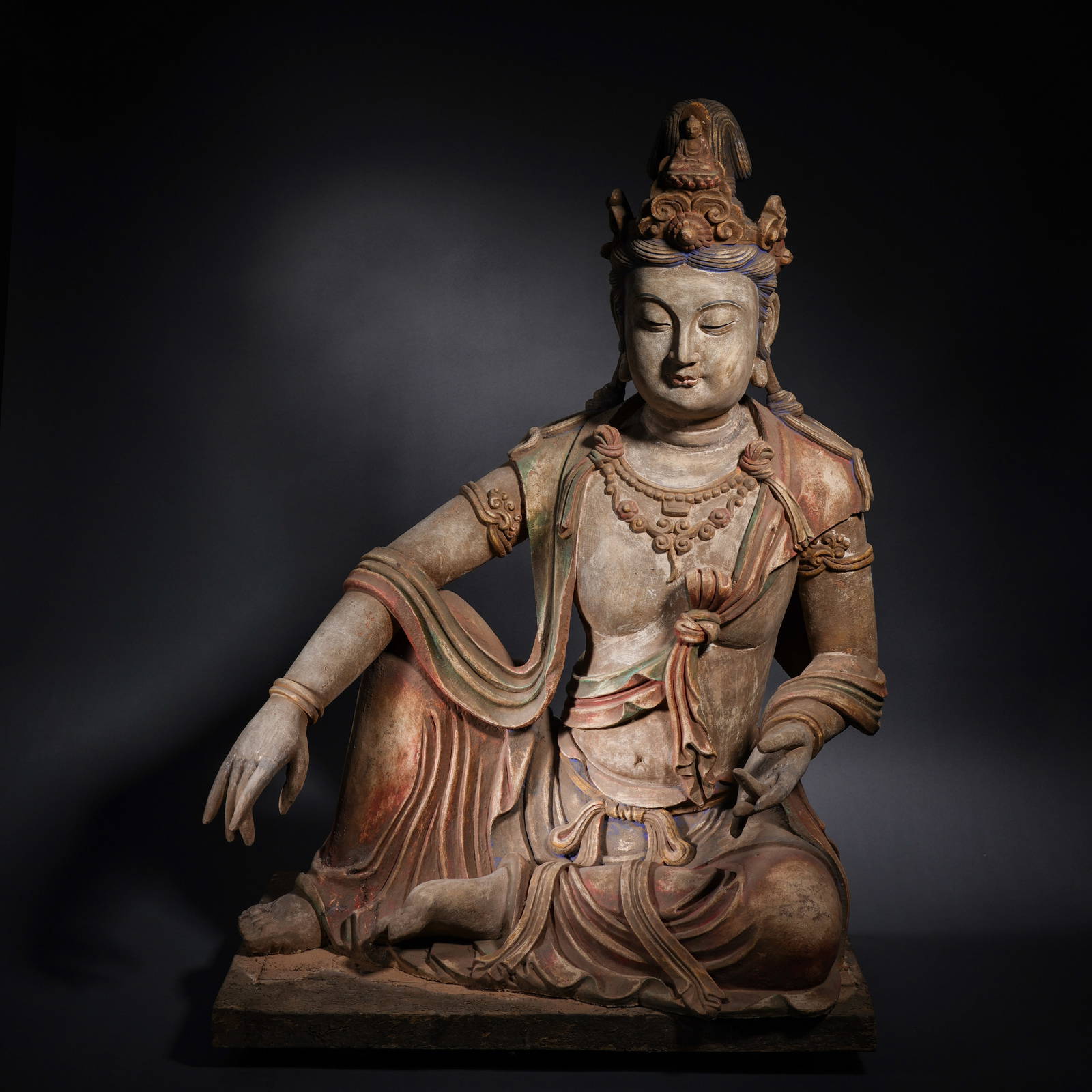 Pre-ming Dynasty Clay Sculpture And Painted Seated Guanyin Statue ...