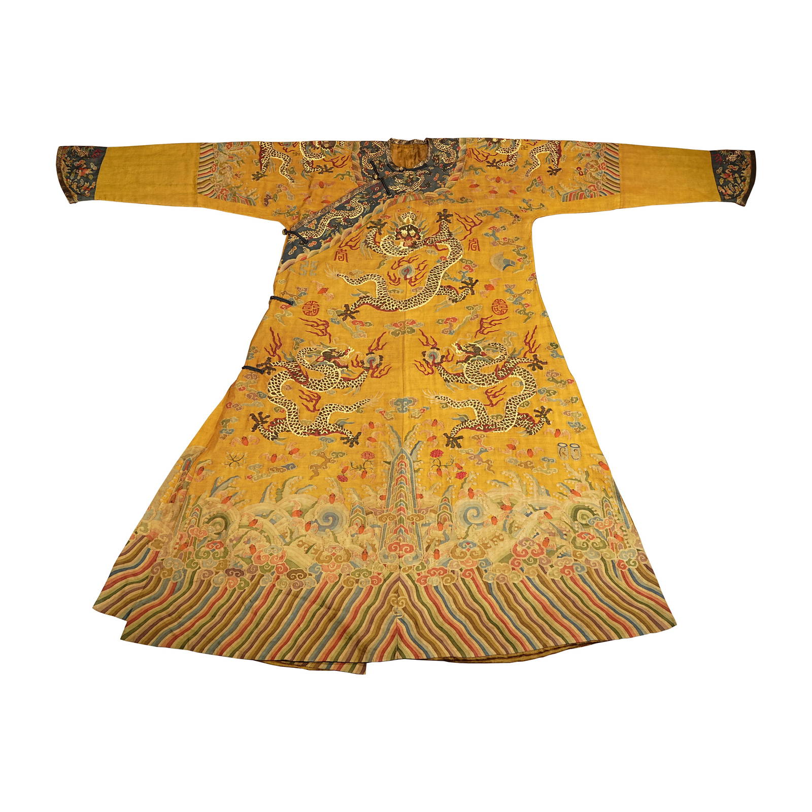 Ming Dynasty Dragon Robe Auction